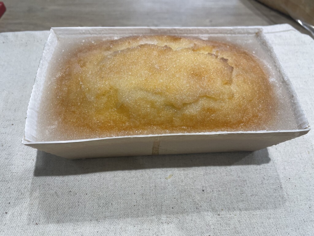 Lemon Farmhouse Cake